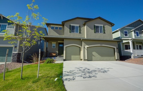 Visit Peterson Air Force Base in Colorado Springs | Expedia