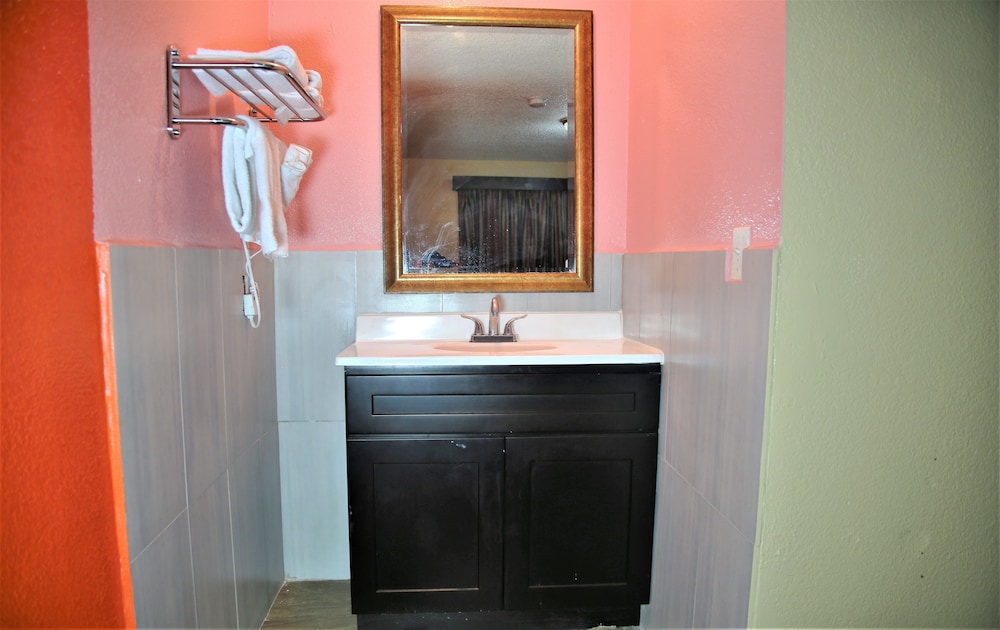 4 Star Motel: Deals & Reviews (Los Angeles, USA) | Wotif