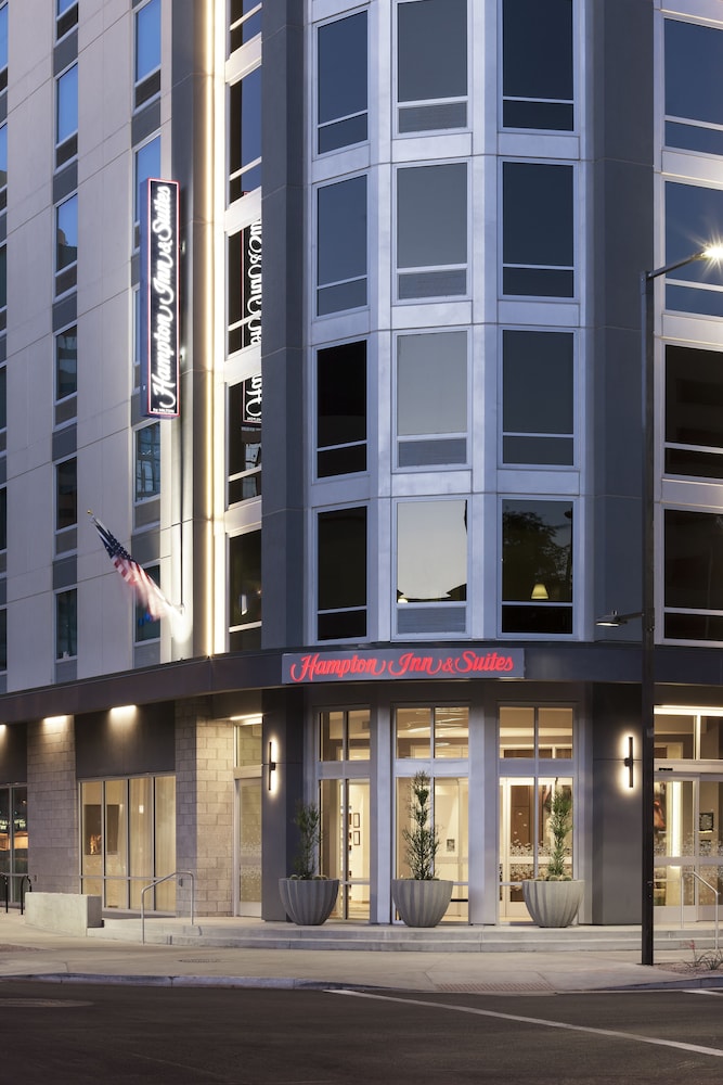 Hampton Inn & Suites Phoenix Downtown in Phoenix | Best Rates & Deals ...