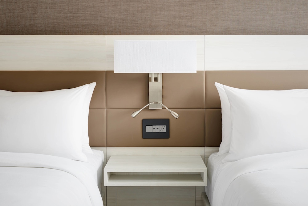 AC Hotel by Marriott Dallas by the Galleria in Dallas | Best Rates ...