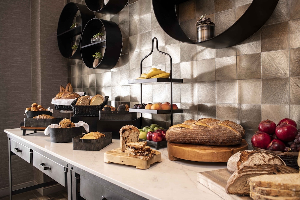 The Row Hotel at Assembly Row, Autograph Collection in Boston | Best ...