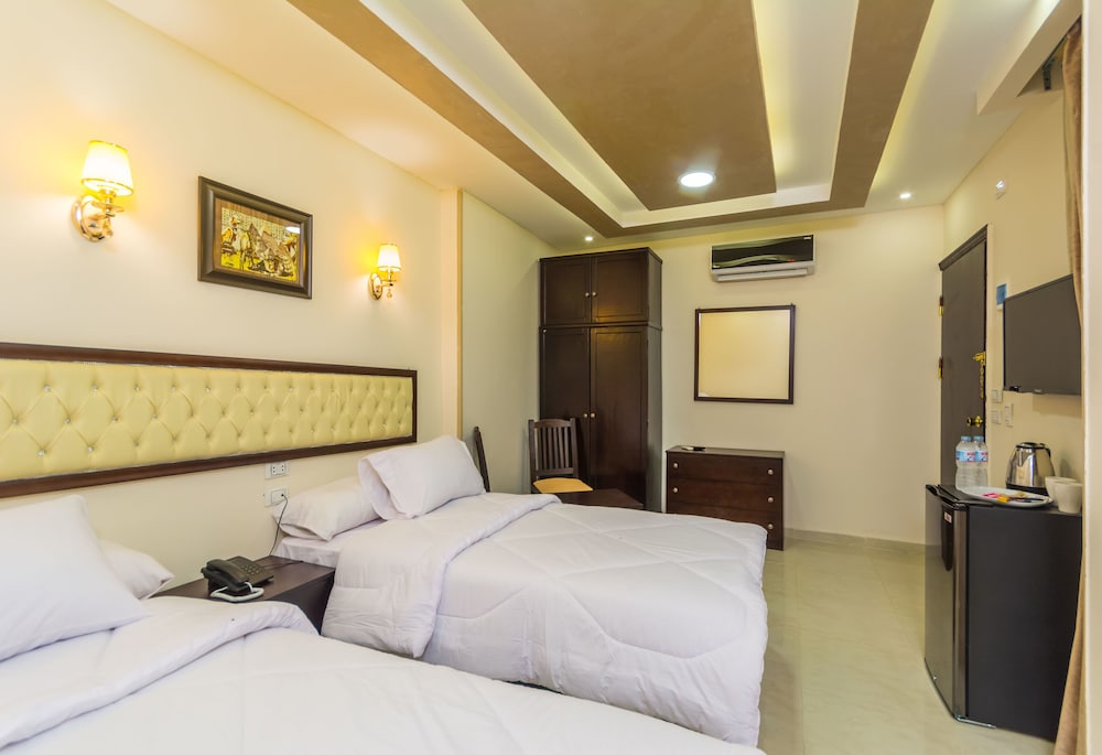 Panorama Pyramids Inn in Cairo | Best Rates & Deals on Orbitz