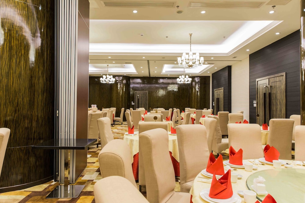 Swiss-Belhotel Blulane Manila Philippines in Manila | Best Rates ...