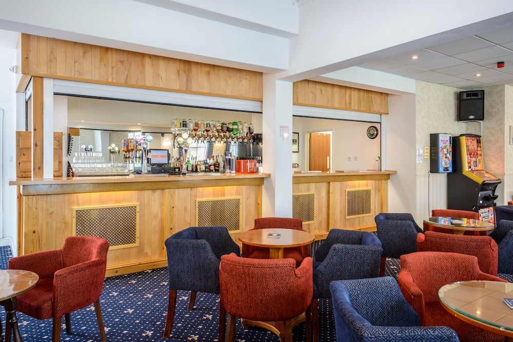 Bournemouth Sands Hotel, Bournemouth: Room Prices & Reviews | Travelocity