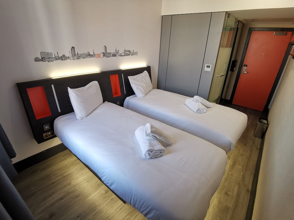 easyHotel Sheffield in Sheffield | Best Rates & Deals on Orbitz