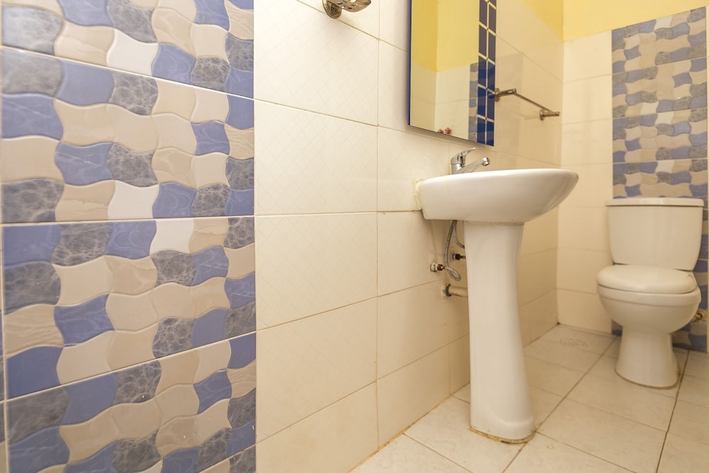 Rusinga Blue Ridge Hotel, Mbita: Room Prices & Reviews | Travelocity