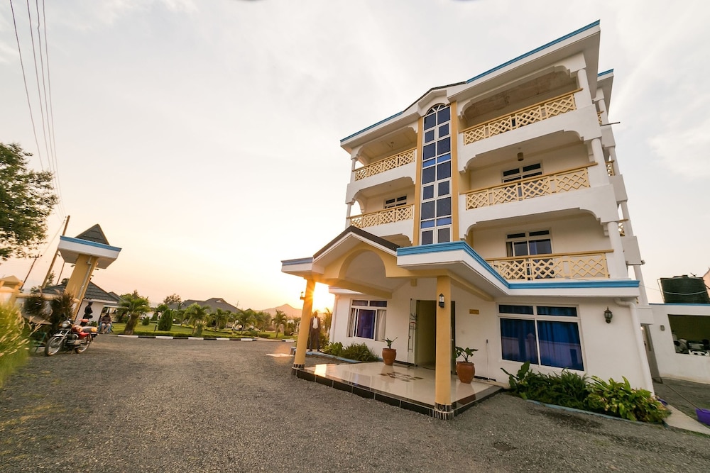 Rusinga Blue Ridge Hotel, Mbita: Room Prices & Reviews | Travelocity