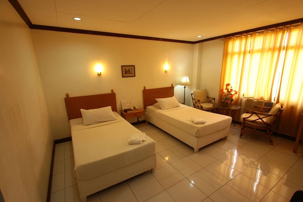 Pangasinan Regency Hotel - Reviews, Photos & Rates | ebookers.com