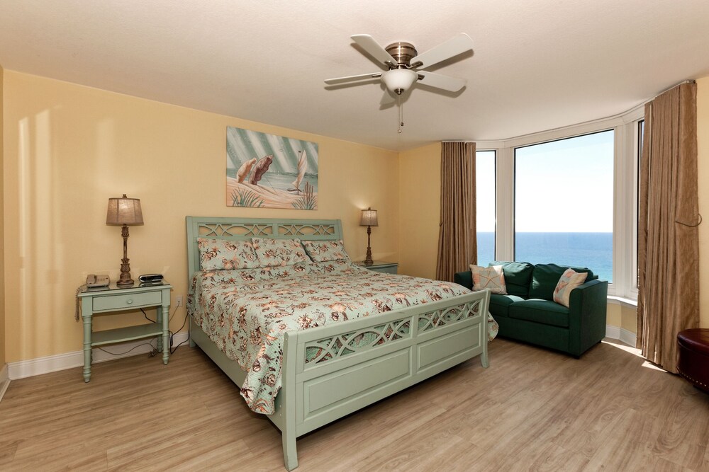 Amazing view from this 2 bed 2 bath on the 17th floor of Emerald Beach ...