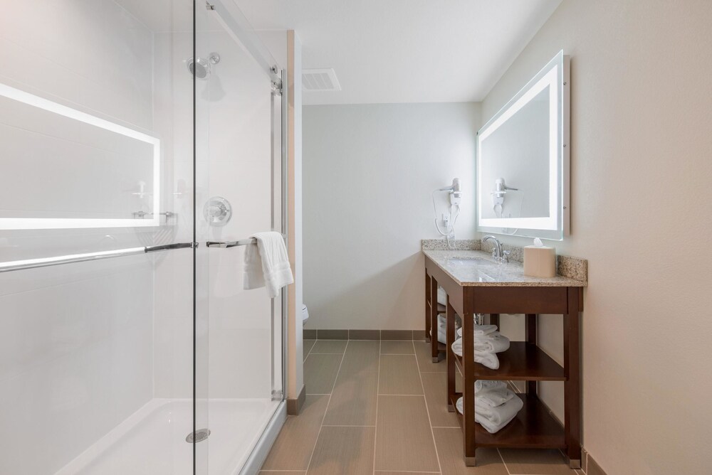 Comfort Suites Denver International Airport in Denver | Best Rates ...