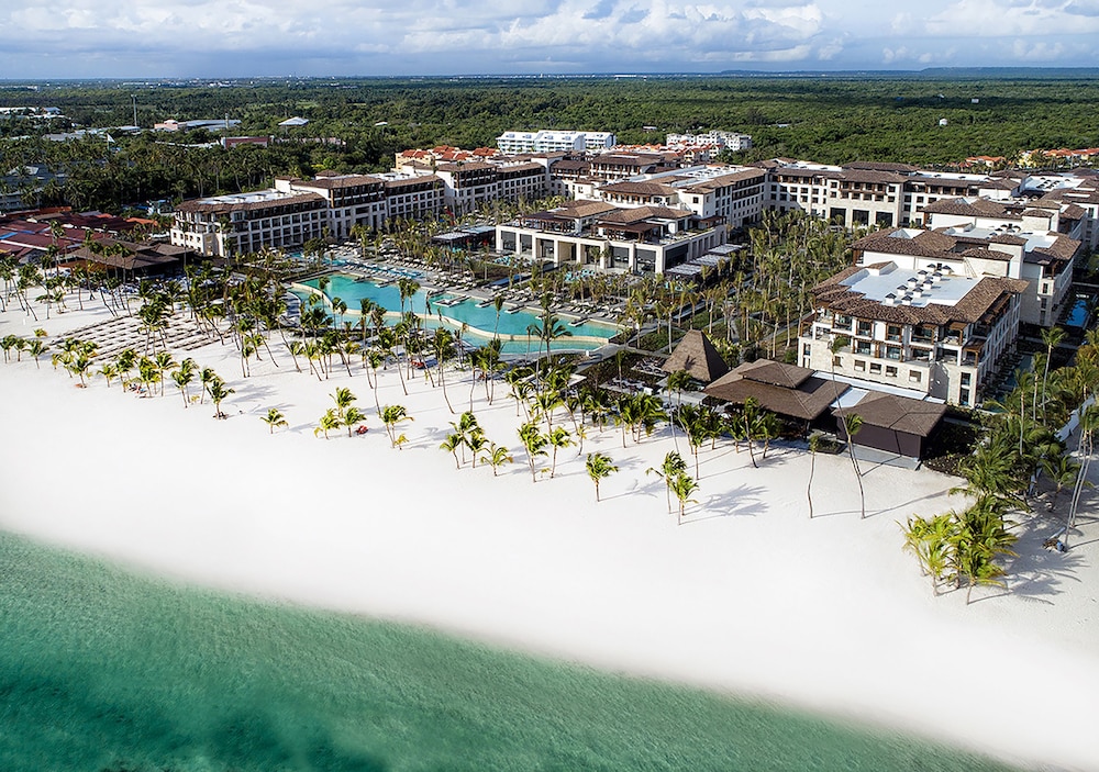 Adults Only Club at Lopesan Costa Bávaro - All Inclusive in Punta Cana ...