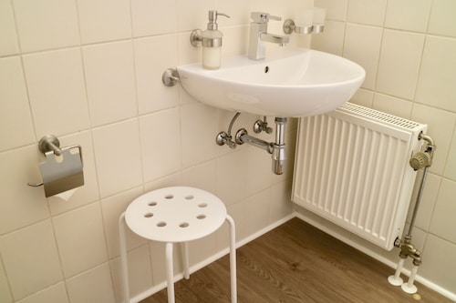 Grosses Studio-appartement Mit Küche & Bad - Lörrach
