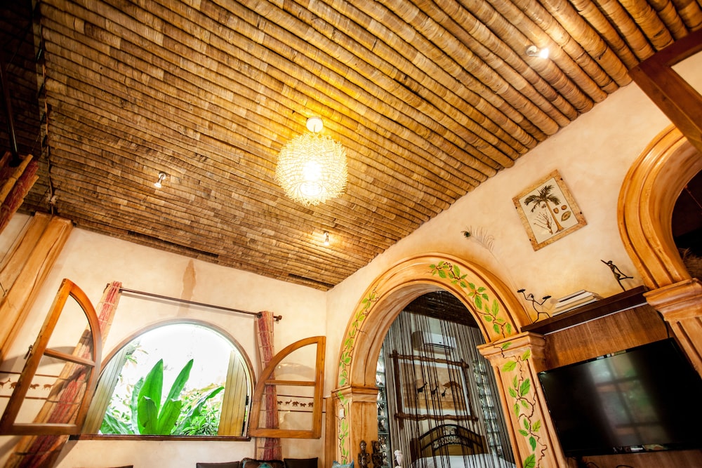 Kafolo Lagoon in Abidjan | Best Rates & Deals on Orbitz