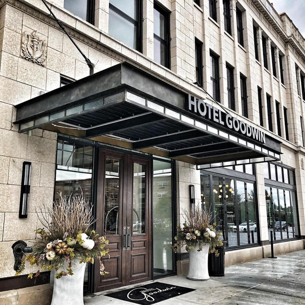 Hotel Goodwin Deals & Reviews (Beloit, USA) | Wotif