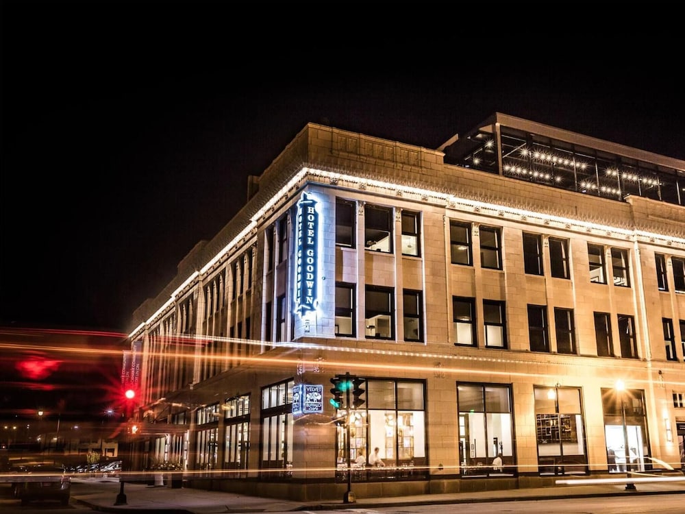 Hotel Goodwin Deals & Reviews (Beloit, USA) | Wotif