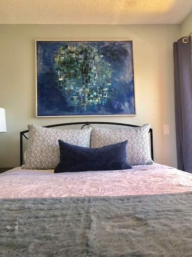 Seascape-top Floor Ocean Views & Dips In The Pool! - North Carolina
