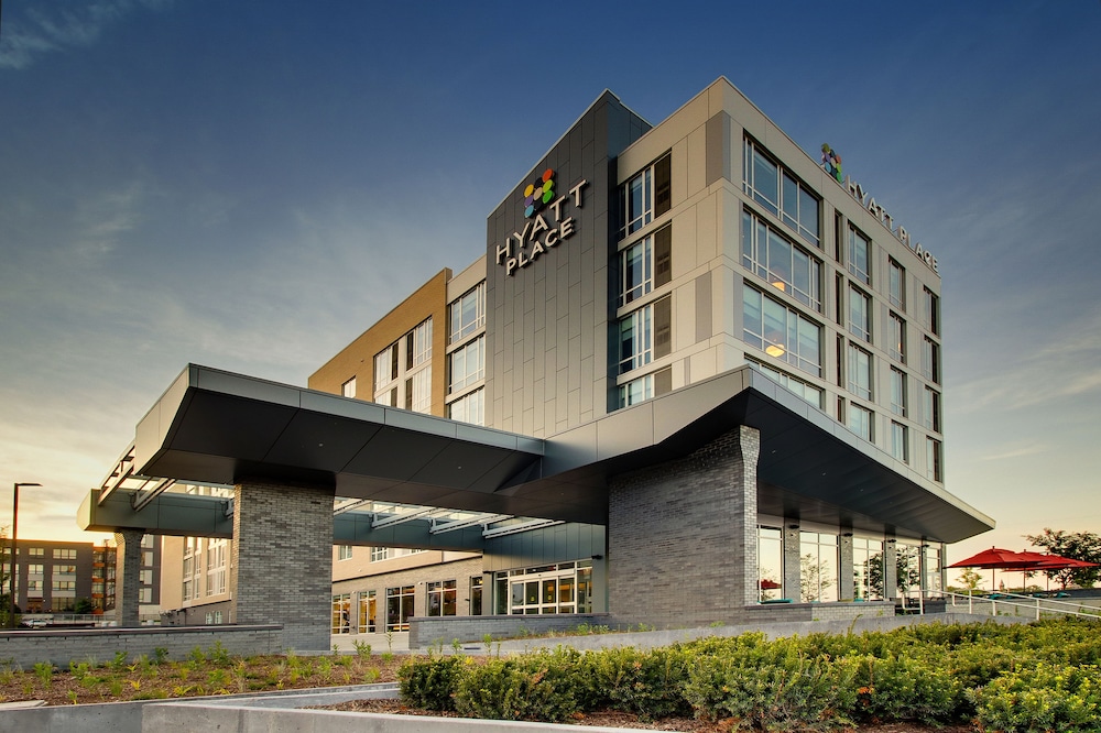 Hyatt Place Milwaukee/Downtown in Milwaukee | Best Rates & Deals on Orbitz
