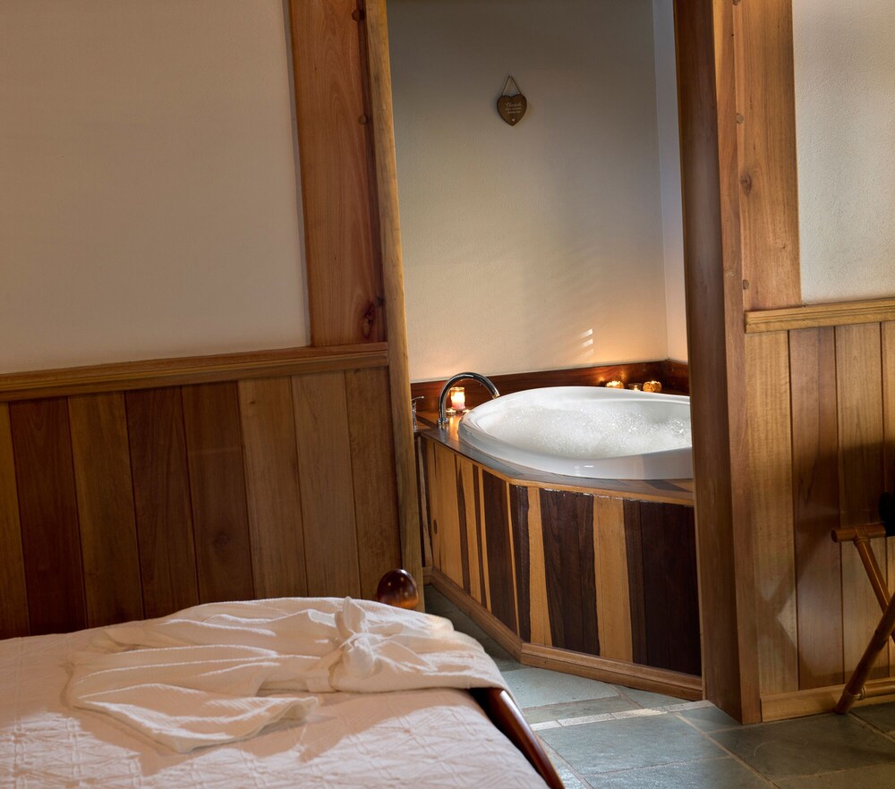 Sharlynn by the River: Deals & Reviews (Malanda, AUS) | Wotif