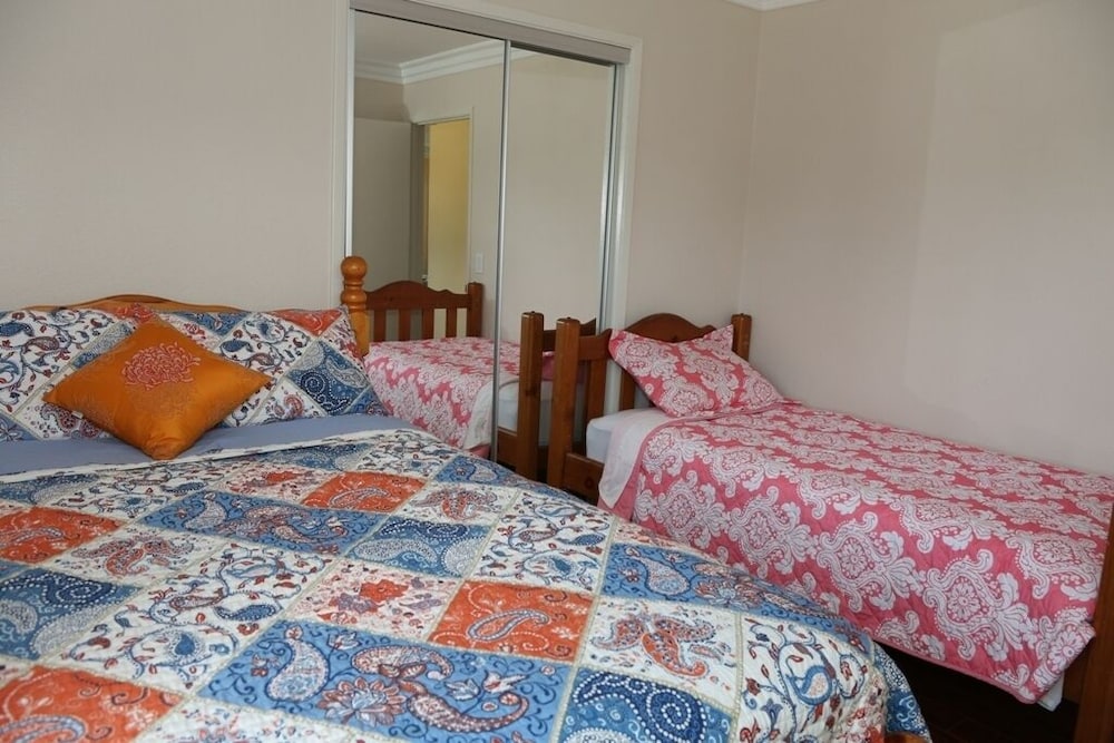Single Family House : 3Bed & 2Bath - PERFECT for VACATION - Anaheim | Vrbo