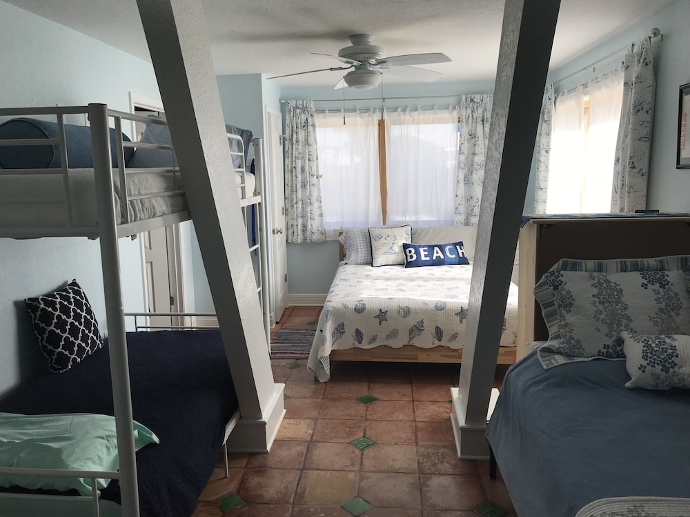 Location! Location! LOCATION! - Pensacola Beach | Vrbo