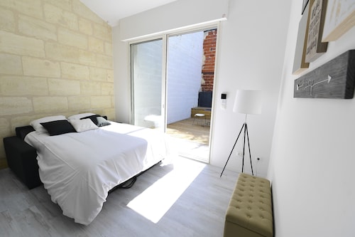 ★ Terraza ★ Estudio ★ Estacionamiento (Opcional) ★ Sweethomebordeaux - Burdeos