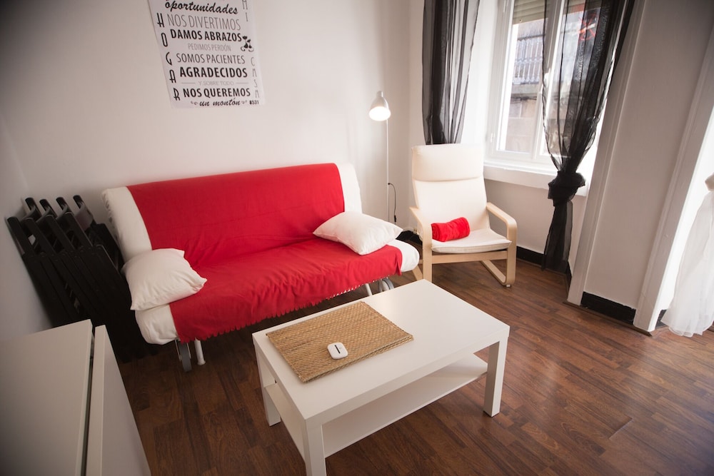 Old center. Wifi. New. Breakfast - Vigo | Vrbo