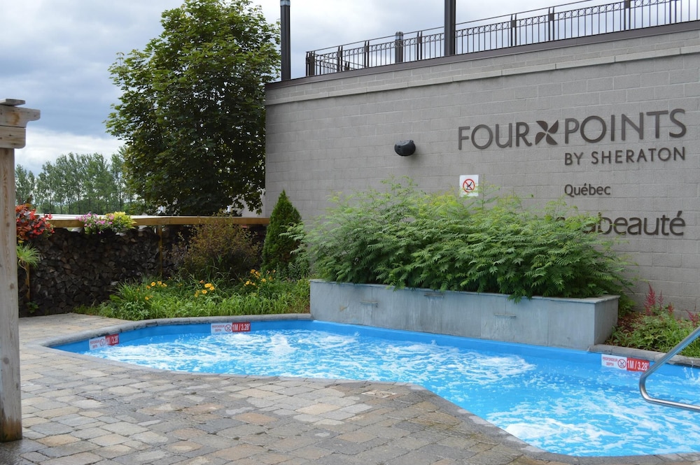 DoubleTree by Hilton Quebec Resort in Québec City | Best Rates & Deals ...