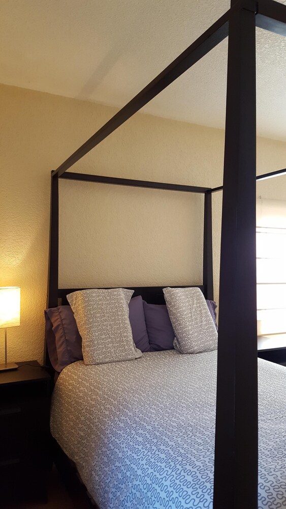 MEDITERRANEAN URBAN VILLA - Portland | Stayz