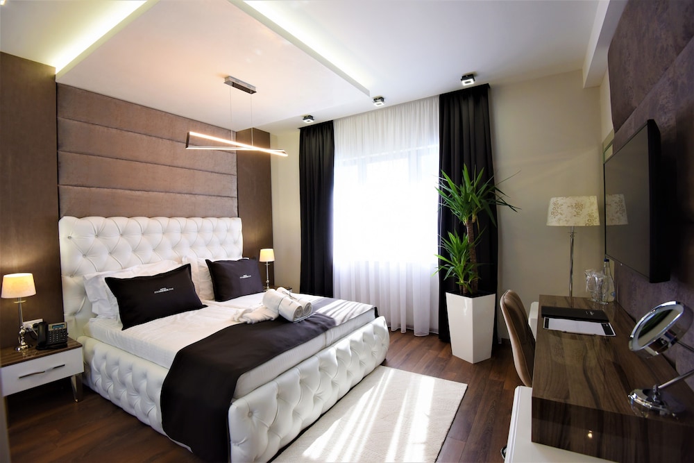 Hotel Mirror Skopje, Petrovec: $81 Room Prices & Reviews | Travelocity