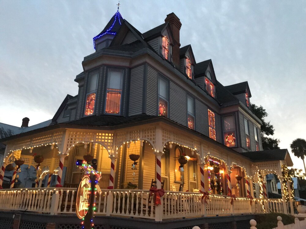 Grand Gables Inn Bed & Breakfast in Palatka | Best Rates & Deals on Orbitz