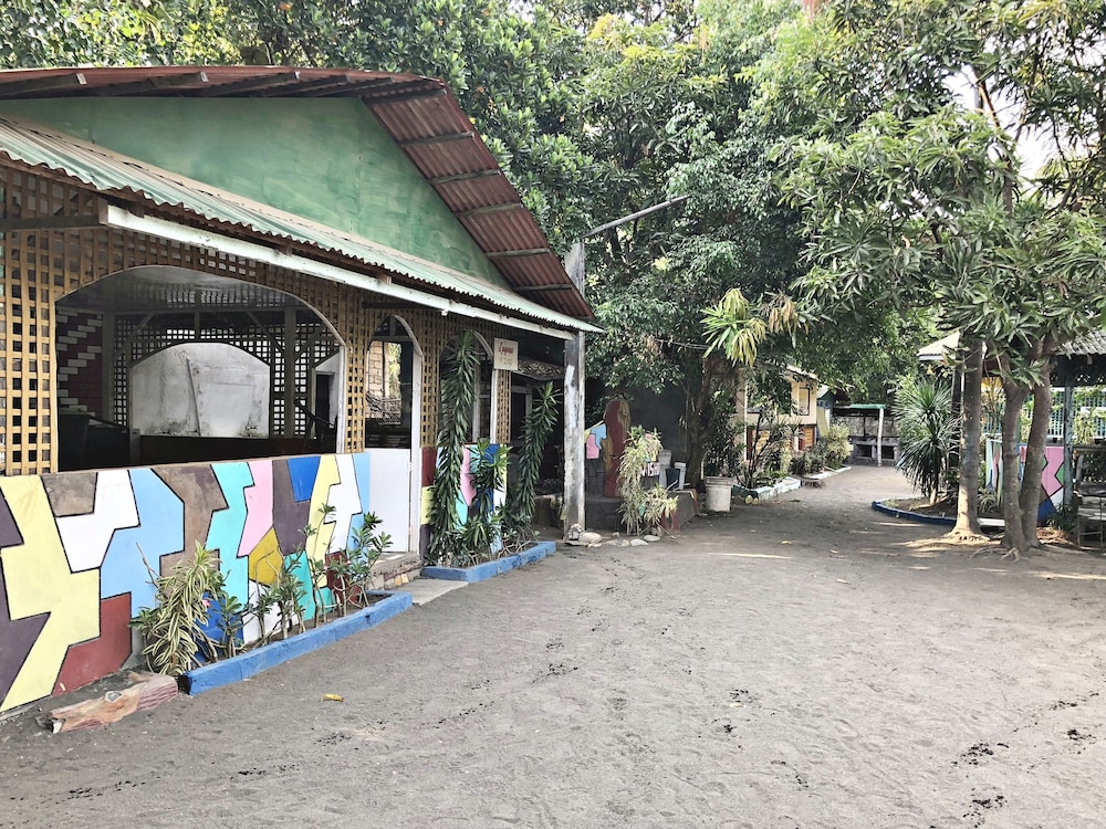 Filipina Beach Resort in Calaca | Best Rates & Deals on Orbitz