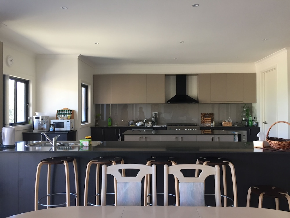 Labertouche Gypsy Creek Winery, Australia | Australian Accommodation