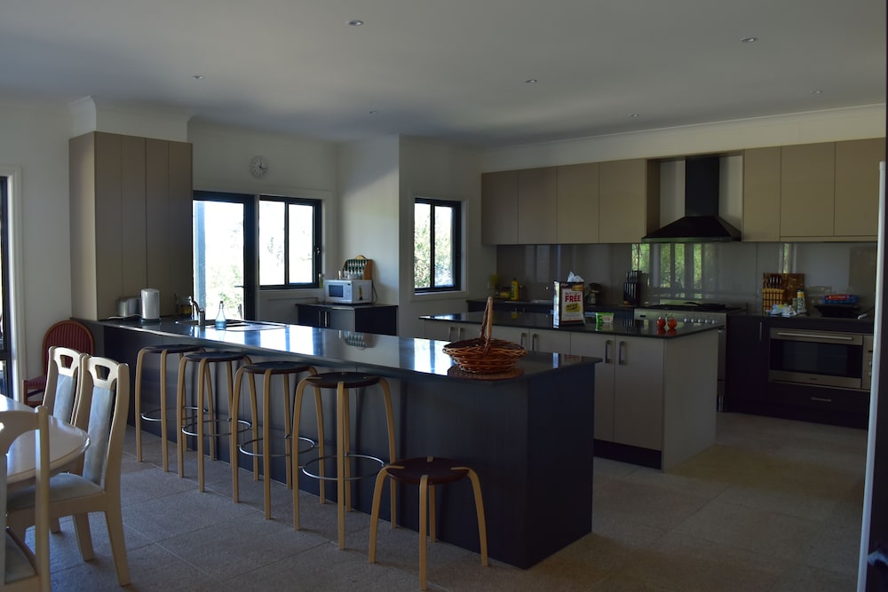 Labertouche Gypsy Creek Winery, Australia | Australian Accommodation