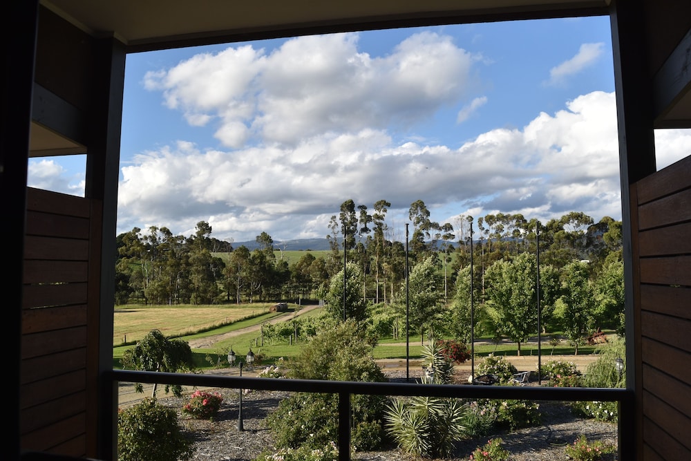 Labertouche Gypsy Creek Winery, Australia | Australian Accommodation