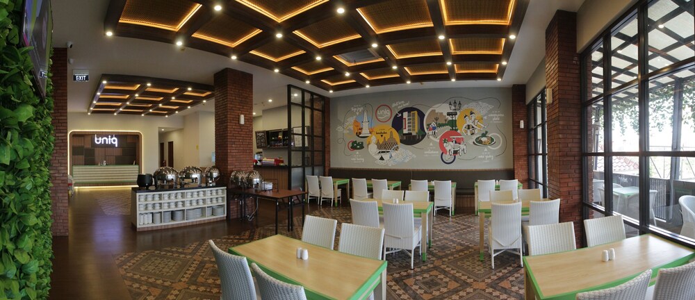 Uniq Hotel Yogyakarta in Yogyakarta | Best Rates & Deals on Orbitz
