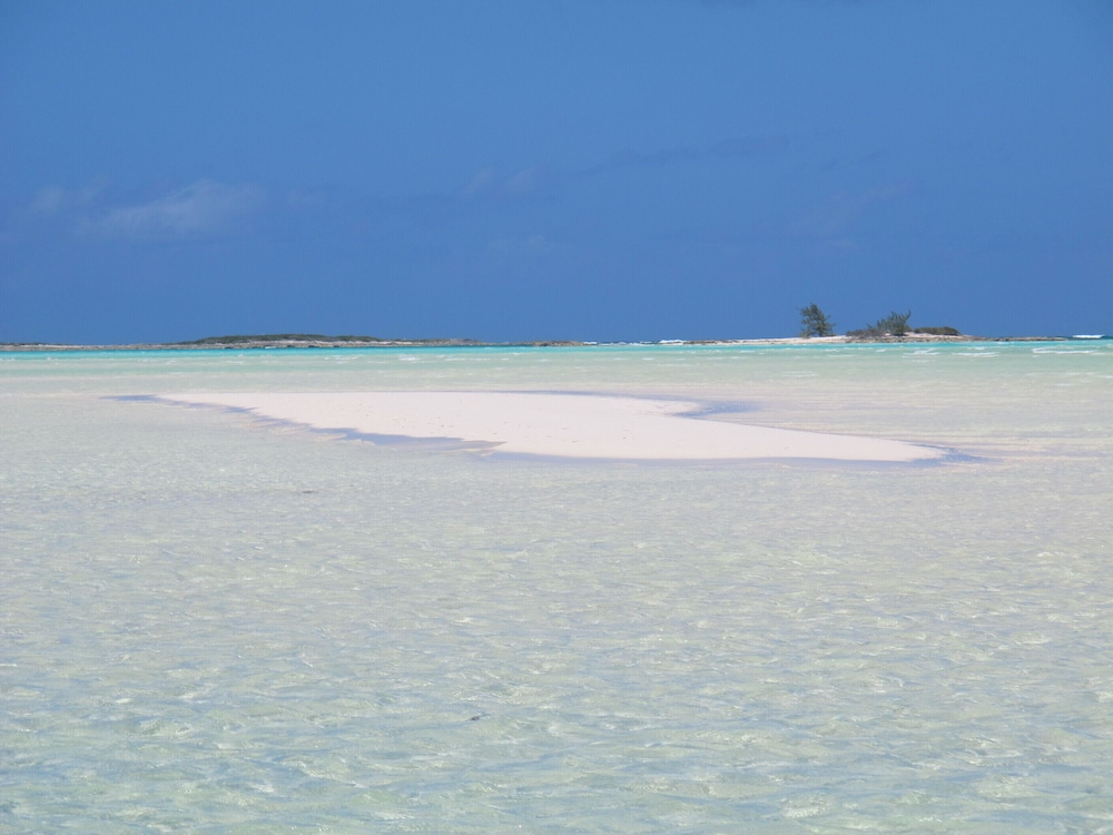 Best View in Exuma, Close to Lovely Beach - Solar, Water Pressure ...
