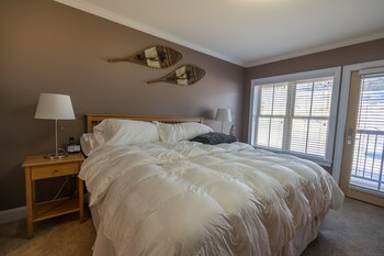 Cranmore Condominium Lodging, North Conway: Room Prices & Reviews ...