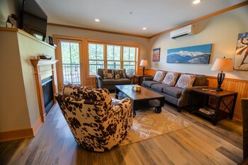 Cranmore Condominium Lodging, North Conway: Room Prices & Reviews ...