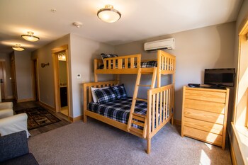 Cranmore Condominium Lodging, North Conway: Room Prices & Reviews ...