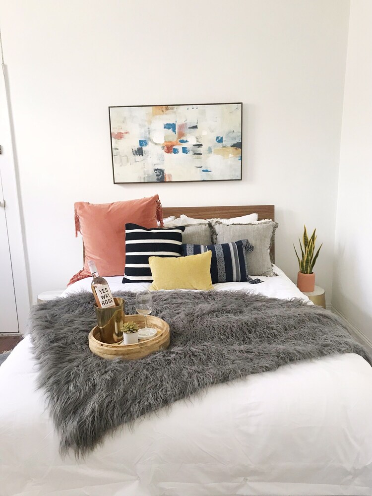 Mid Century Modern Maisonette - FAMOUS FRENCH QUARTER & MARIGNY ...