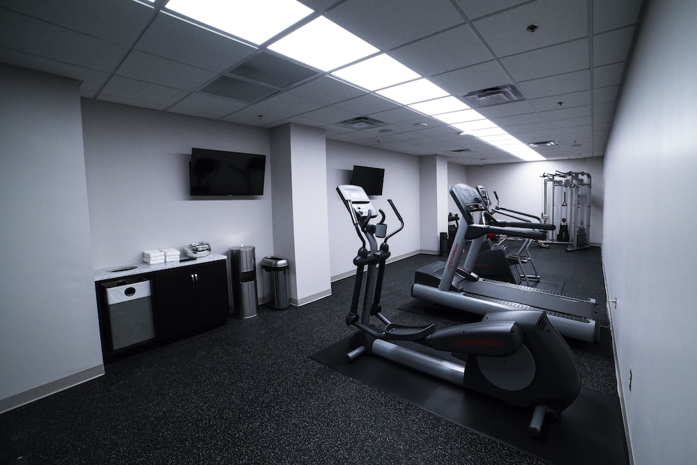 Stanton House in El Paso | Best Rates & Deals on Orbitz