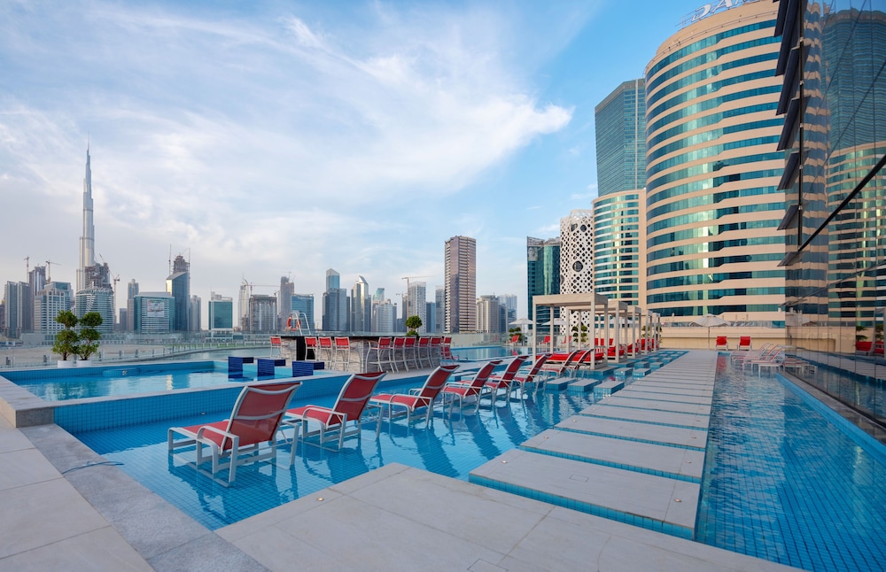 Canal Central Hotel Dubai 83 Room Prices And Reviews Travelocity
