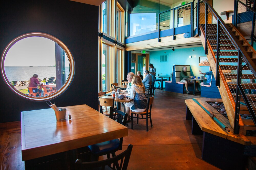 Blue Wave Inn in Ashland | Best Rates & Deals on Orbitz