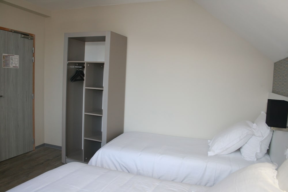 Auberge du Château de Joux: AU$134 Deals & Reviews (La Cluse-and-Mijoux ...