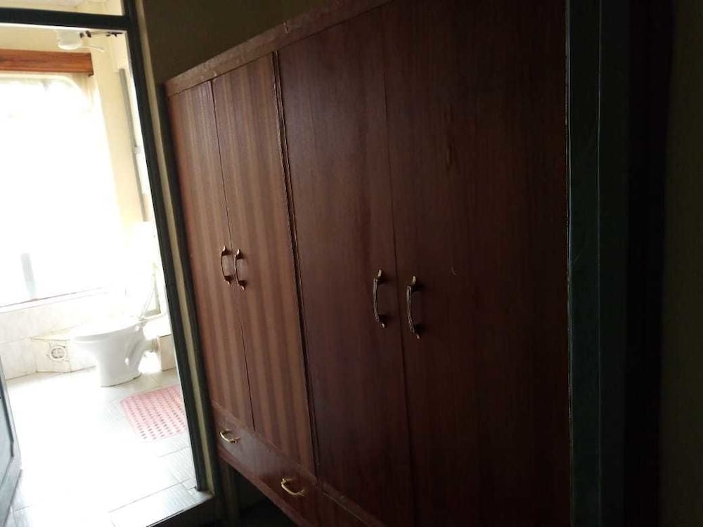 Kirimara Springs Hotel, Nanyuki: Room Prices & Reviews | Travelocity