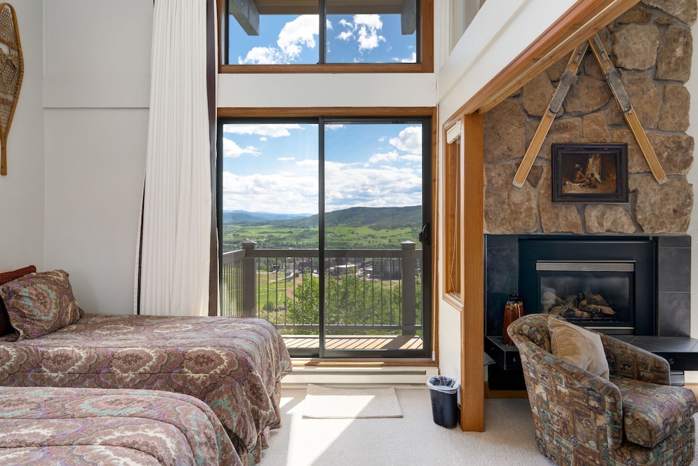 Top Floor Ski In/Out Condo. Amazing Views & Amenities - Steamboat ...