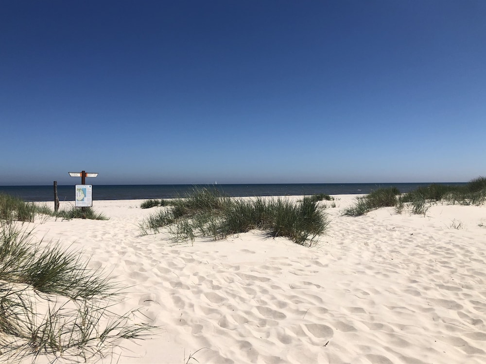 Mälarhusen Semesterby Österlen - Stugor & Gårdssviter Reviews, Deals ...