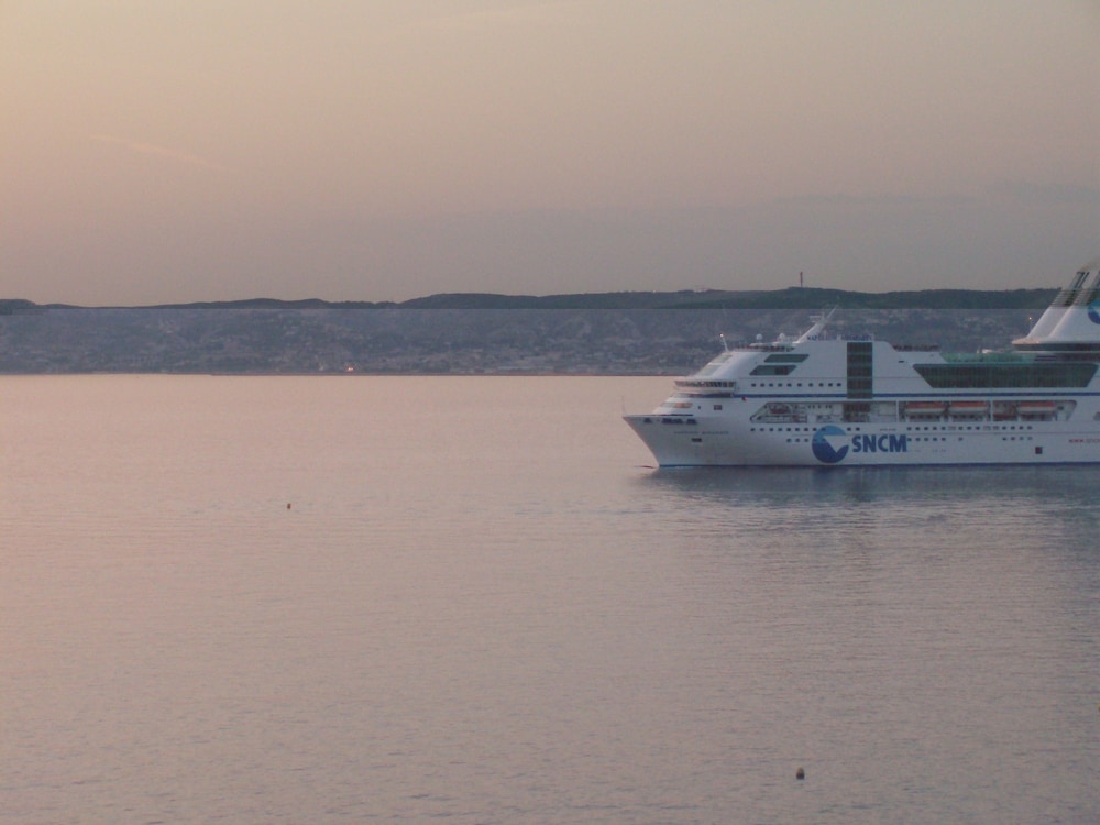 Hôtel Peron - Arviot ja päivitetyt 2024 hinnat - ebookers.fi