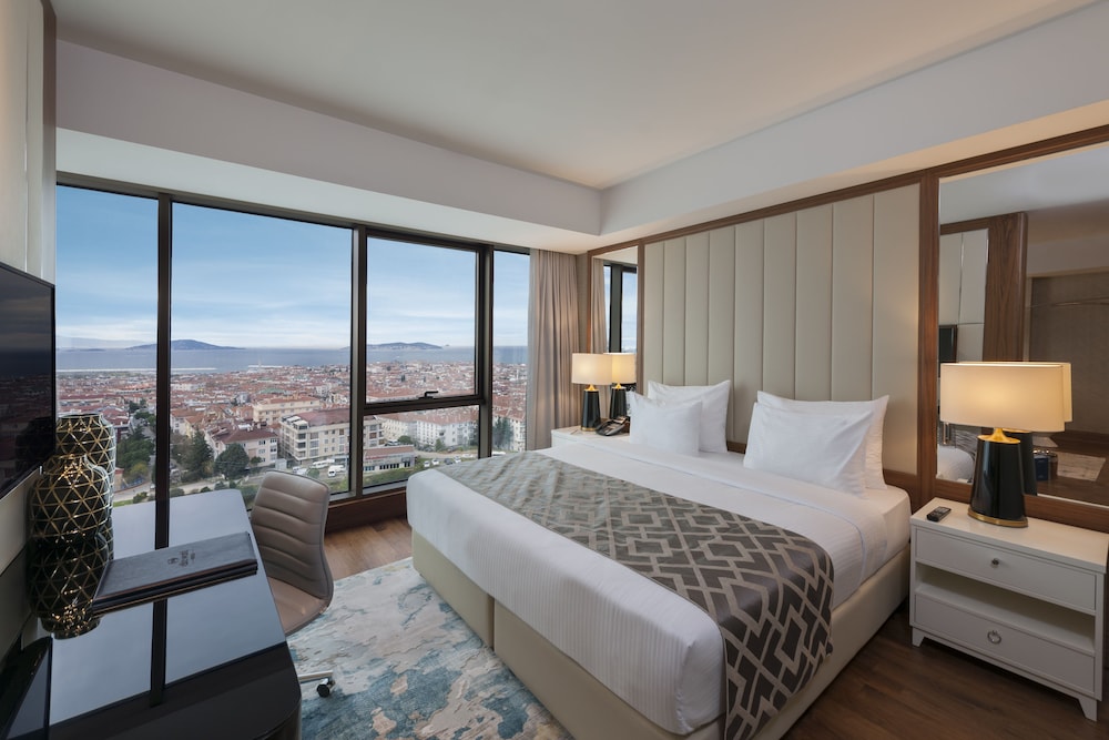 Elite World Grand Istanbul Kucukyali Hotel: AU$124 Deals & Reviews ...