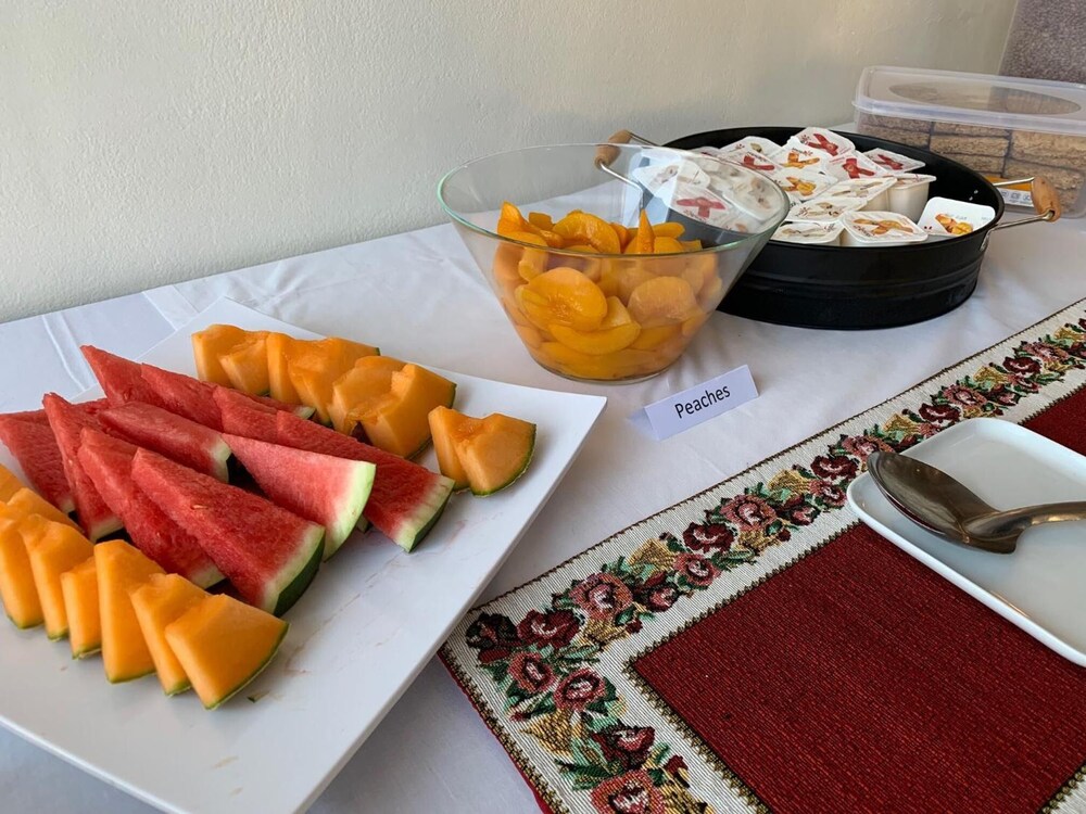 Winnellie Hotel Motel in Darwin | Best Rates & Deals on Orbitz